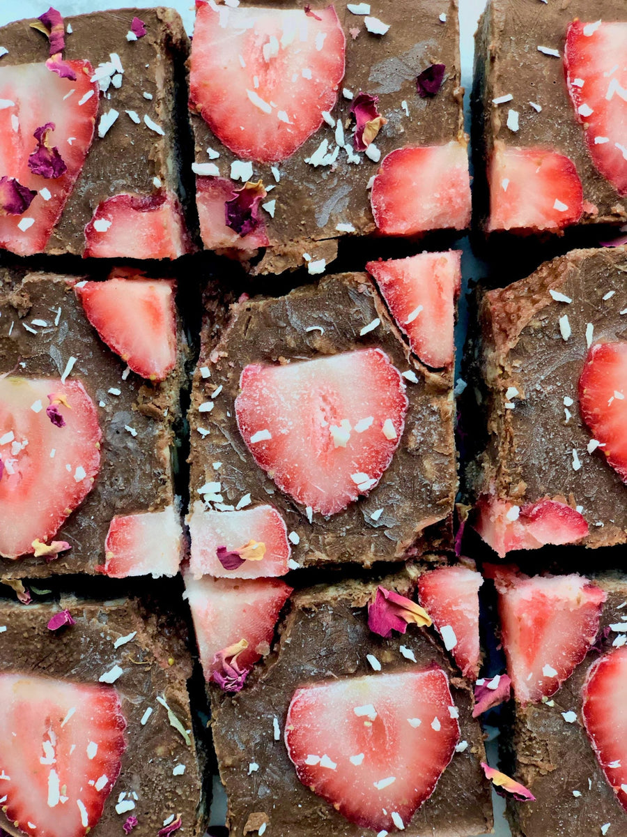 No-Bake Chocolate Strawberry Freezer Bars
